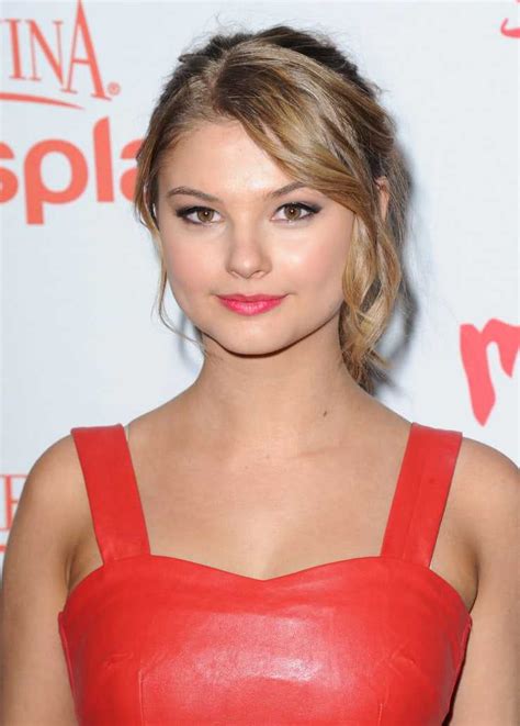 49 Stefanie Scott Nude Pictures Display Her As A Skilled Performer