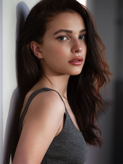 Wallpaper Model Portrait Looking At Viewer Brunette Women Indoors