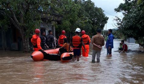 Empat Kelurahan Di Natuna Terendam Banjir Jurnal Polisi