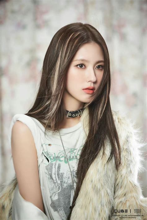 Miyeon Gidle Kpop Kpop Girl Groups Korean Girl Groups Kpop Girls