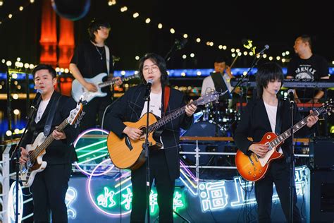 水木年华“海上云歌会”燃爆夏夜 千万人集体致青春 笑奇网