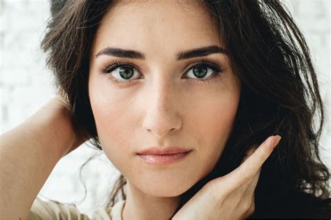 Brown Eyes Vs Hazel Eyes What Is The Difference
