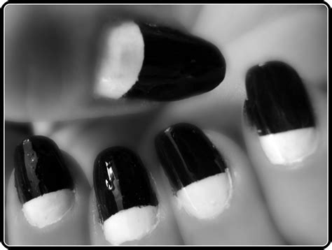 Vintage Manicure 20s Half Moon Manicure