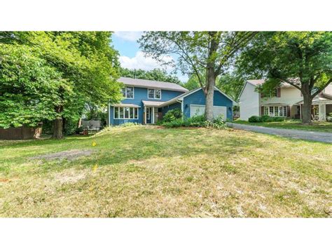 1400 Rushmore Crescent Burnsville Mn 55306 Mls 6388153 Edina Realty