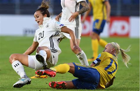 Frauenfußball Em Dfb Frauen Starten Torlos