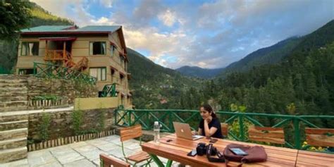 उत्तराखण्ड के इन होमस्टे में बेहतर इटरनेट कनेक्टिविटी के साथ करें