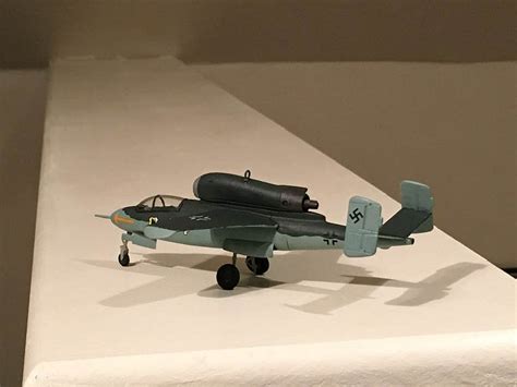 Easy Build Heinkel He 162 Salamander Plastic Model Airplane Kit 1