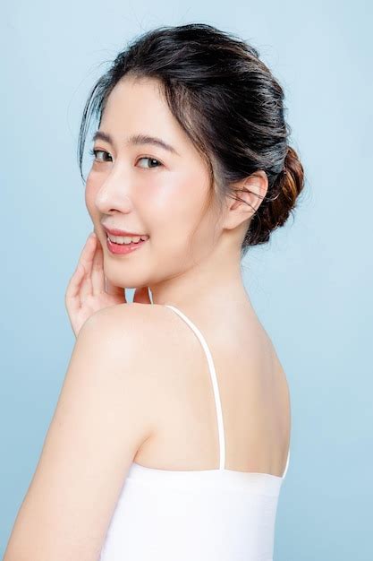 Premium Photo Beautiful Asian Woman With Perfect Clear Fresh Skin