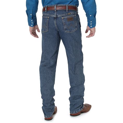 Wrangler Mens Advanced Comfort Regular Fit Jean Academy