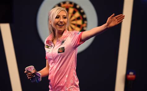 darts sherrock siegt als erste frau bei wm sky sport austria