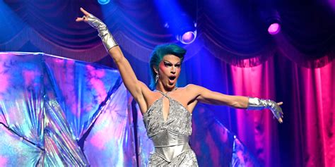 Handm Breaks Guinness World Record For Most People Attending A Drag