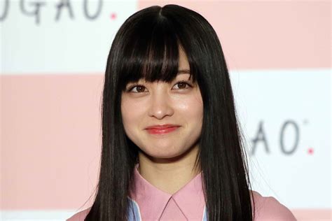 橋本環奈、くっきりバストの谷間にファン悶絶 「大きい…！」 ニコニコニュース