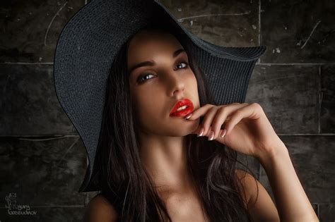 Alla Berger Women With Glasses Women Model Face Cleavage Looking At