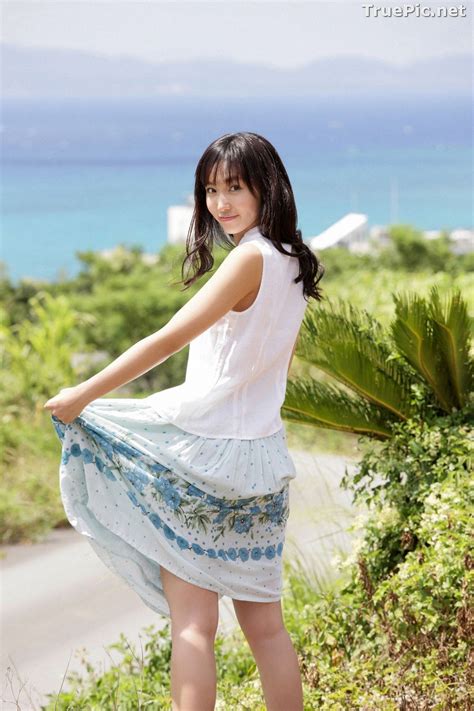 [ys Web] Vol 527 Japanese Gravure Idol And Singer Risa Yoshiki