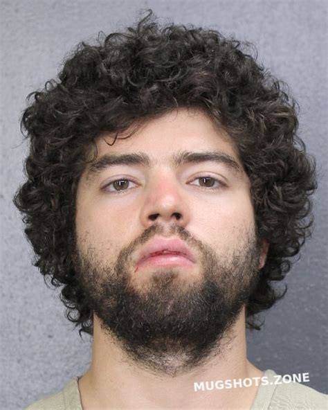 Vega Antony 06 04 2022 Broward County Mugshots Zone