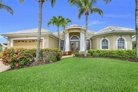 Stylish Coastal Vacation Rentals From Around The Globe Cape Coral