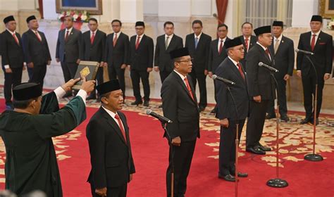 Reshuffle Kabinet Jokowi Lantik Menkumham Hingga Menteri Esdm Berita