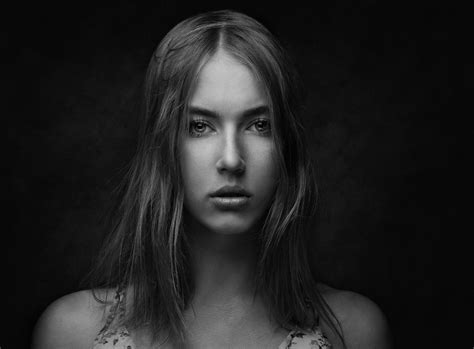 Women Face Portrait Simple Background Zachar Rise Hd Wallpaper