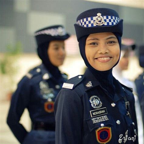 Pin On Muslim Police Women