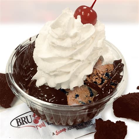 Hot Fudge Brownie Sundae