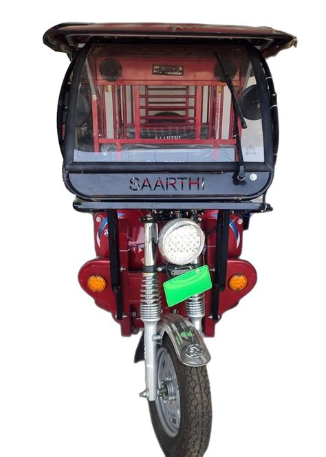 Saarthi Battery Plus E Rickshaw Vehicle Capacity 6 Seater At Rs