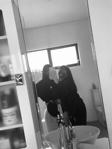Mirror Selfie Fotos Tublr De Amigas Fotos Tumblr Mejores Amigos Foto