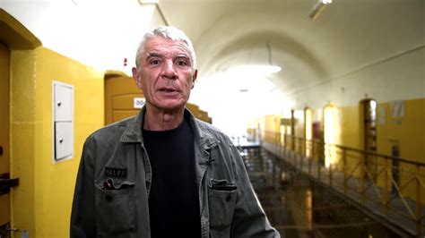 Andrzej Stasiuk Niezwykły Pisarz W Niezwykłym Miejscu Youtube