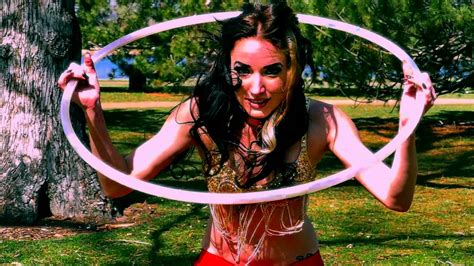 Hot Hula Hoop Dancer In The Park Youtube