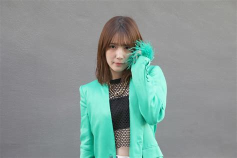 声優・内田真礼、クールな映像がサウンドを引き立てる！14thシングル「ラウドへイラー」のmv撮影現場に密着 ホビーちゃんねる