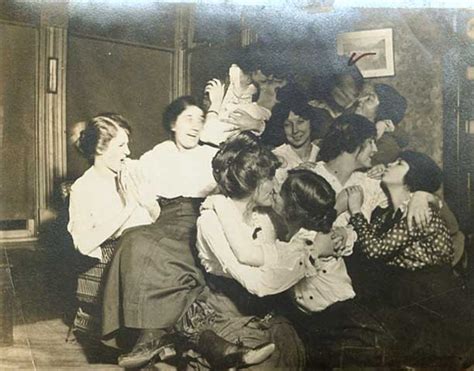 Vintage Affectionate Ladies 36 Old Snapshots Of Women Expressed Their
