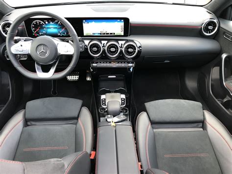 Mercedes Classe A 180 D 116ch Amg Line 7g Dct Full Toit Gps Semi Cuir