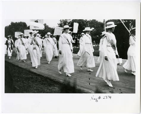 Protest March Nashville Tn 1915 War Of The Roses Women Suffrage In Tn