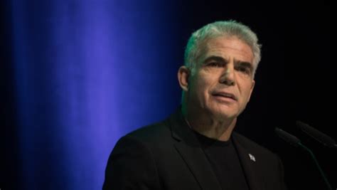 לא הגבתי ולא במקרה לפיד מסביר את התנגדותו להצעת הפשרה כיפה