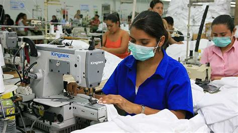 El Empleo Formal En Perú Creció Un 3 9 En 2021 Según El Bcr