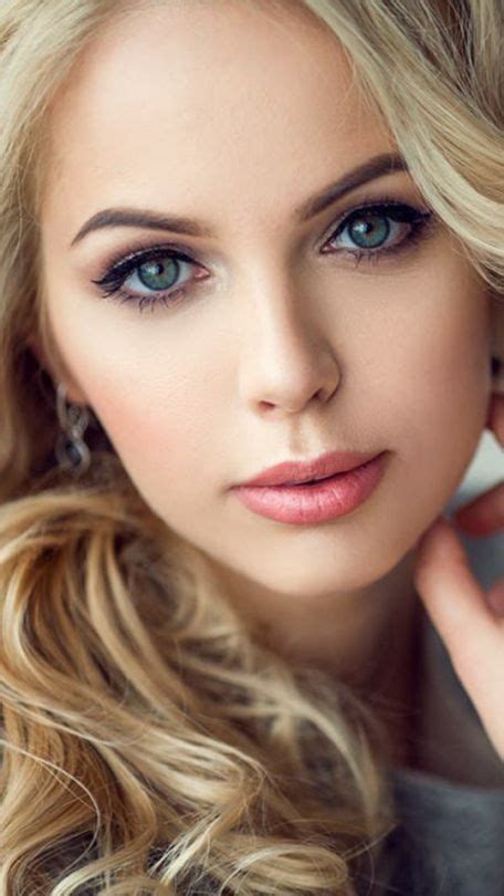 Top 10 Most Beautiful Faces