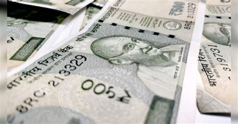 7th Pay Commission Government Employees Likely To Get Da Hike By Holi