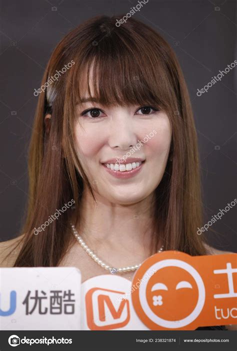 Japanese Porn Star Yui Hatano Interviewed Global Gaming Asia 2016