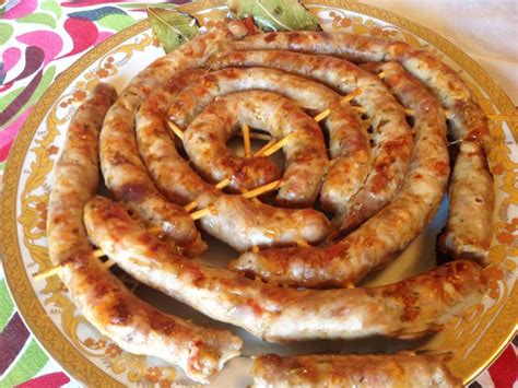 salsiccia al forno ricetta salsiccia al forno di fragolosi ricette