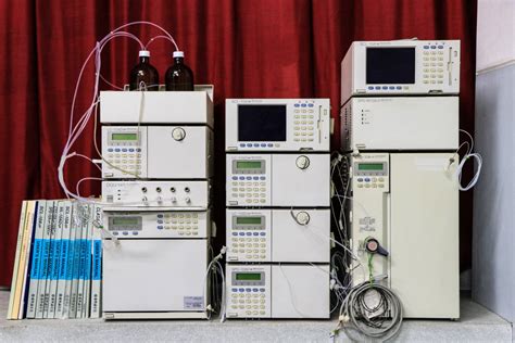【やや傷や汚れあり】hplc 島津 Shimadzu 高速液体クロマトグラフ Cl 10a シリーズ メンテナンス部品多数 取扱説明書