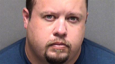 Convicted Sex Offender Found With Hundreds Of Photos Videos Depicting