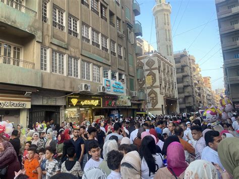 وسط أجواء مبهجة الآلاف يؤدون صلاة عيد الأضحى بالبحيرة شاهد