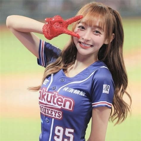 「惚れちまうよ！」台湾の超人気チアが鹿児島で披露した“ピンクの着物”姿にファン熱狂！「永久保存します」 The Digest