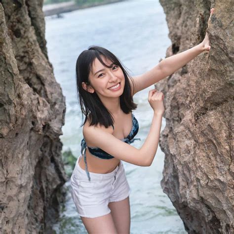 水着初公開！ 日向坂46 金村美玖1st写真集「気合いで海に入りました（笑）」 Bis[ビス]