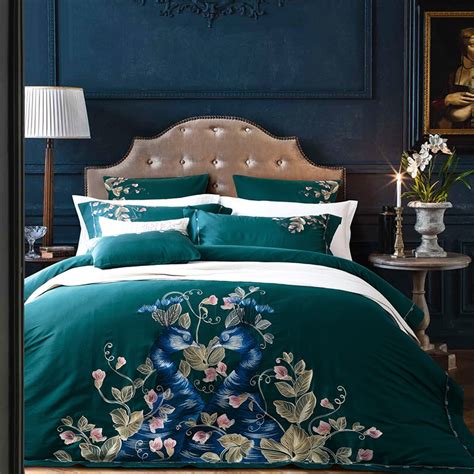 Luxury Green Peacock Embroidery 60s Egyptian Cotton Bedding Set Queen