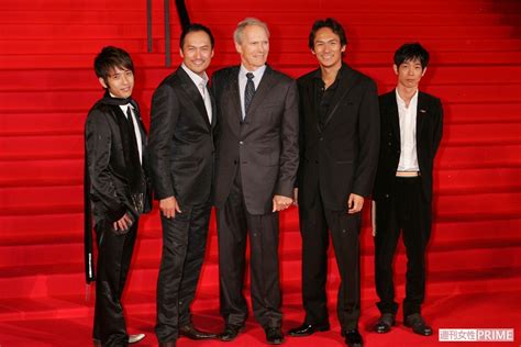 伊原剛志の画像・写真 『硫黄島からの手紙』ジャパンプレミア。左から二宮和也、渡辺謙、クリント・イーストウッド、伊原剛志、加瀬亮 1枚目
