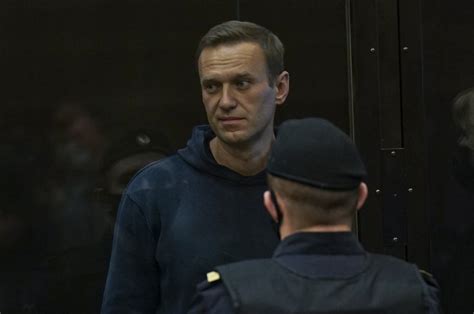 Russian Opposition Leader Alexei Navalny Sentenced To 2 5 Years In