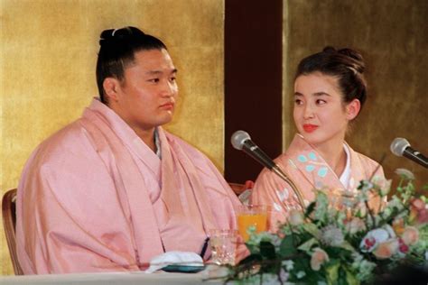 【写真】初恋の人と再会して再婚した貴乃花 実らなかった恋はなぜ再び盛り上がったのか？心理士が分析｜newsポストセブン