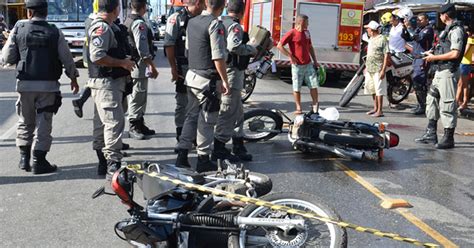G1 Motocicletas Batem De Frente Na Pb E Dois Condutores Ficam Feridos