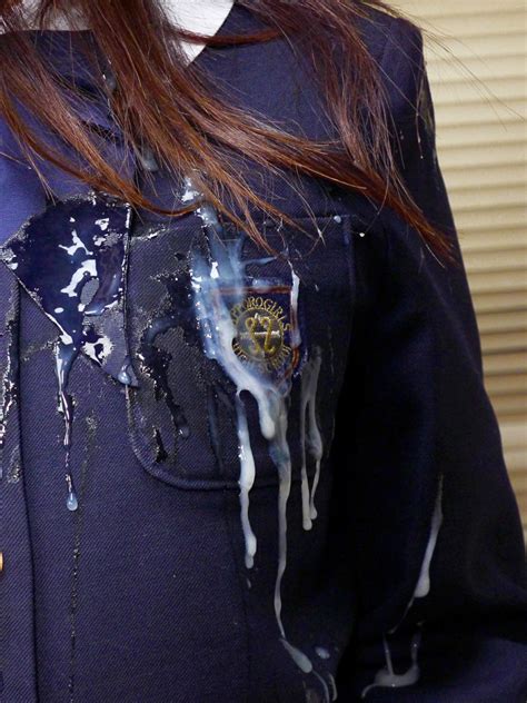 【エロ画像】興味本位で「制服 ぶっかけ」でググったんやが、、引くわww おなネタエログ速報
