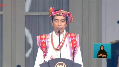 Makna Di Balik Baju Adat Ntt Yang Dikenakan Presiden Jokowi Pada Hut Ri